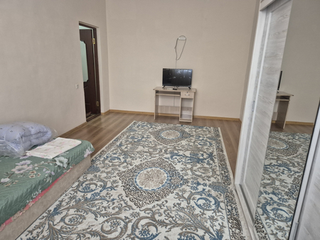Аренда 2-х комнатной квартиры, 27-мкр Камолот дом, вдоль дороги,