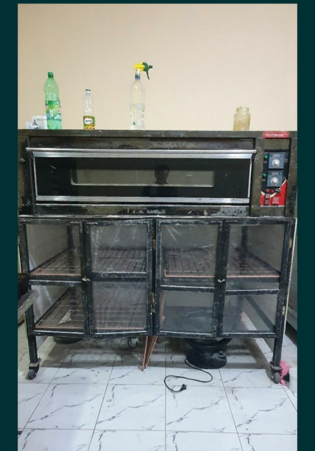 Продается Газовая печь,формочки и листы