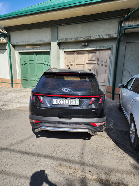 Продается автомобиль Hyundai Tucson 2 позиция