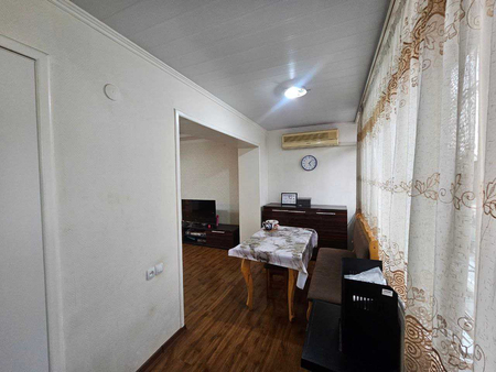 (К128971) Yakkasaroy tumanida 3-xonali kvartira sotiladi