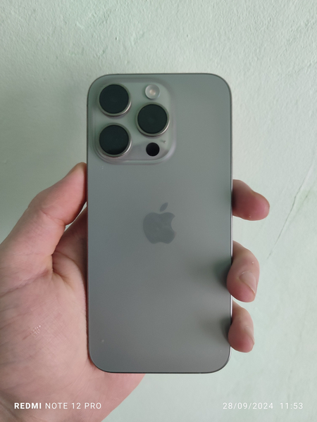 iPhone 15 pro 256