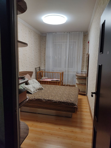 Метро Юнусабад-11 отличная 2х комн.кв-ра передел.в трёх