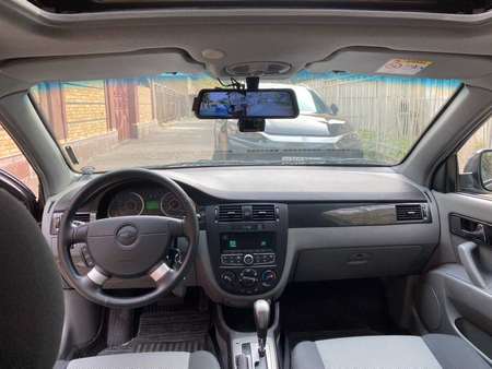 Продам свою Lacetti 2023 пробег 15 000 км. чистая