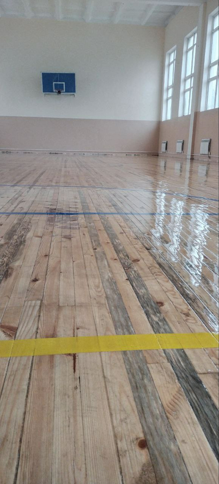 Shilifofk pol parkit Tarket laminant restavratsiya lakirofka plintus