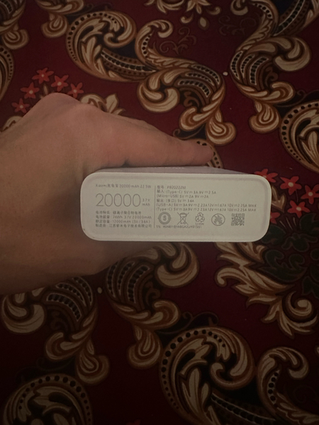 powerbank va airpods max yengide