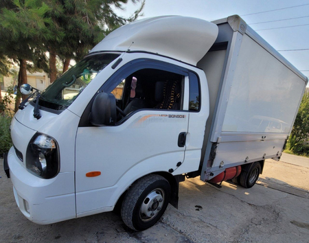 Kia bongo 3 1.200tn.  yili 2016 kraska tozza kamchiligi yoq
