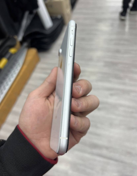 iphone xr ideal 128