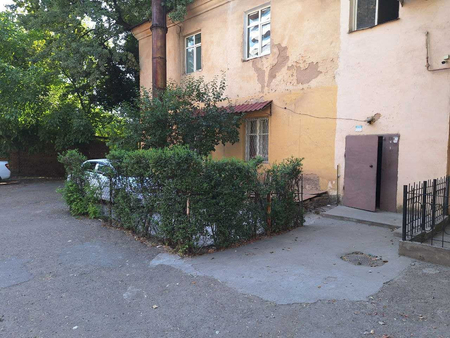 Срочно продаётся 2х комнатная квартира.