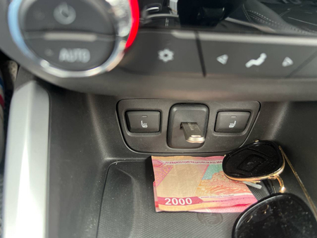 Onex 1 premier 4 pazisa