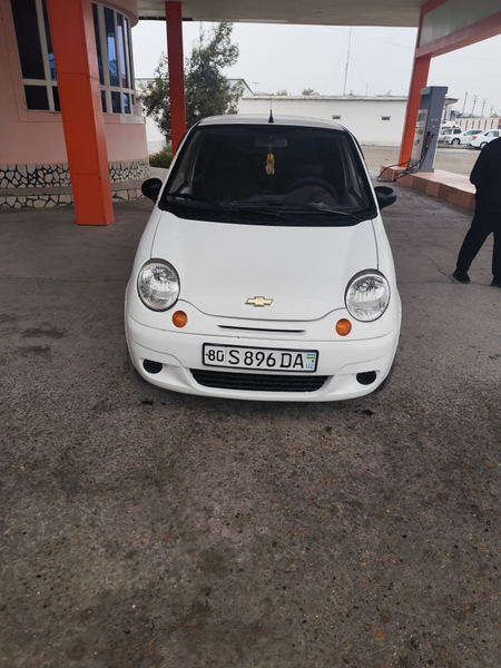 Matiz avtomashinasi sotiladi