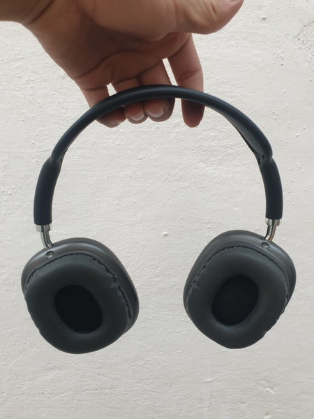 Airpods max p9..