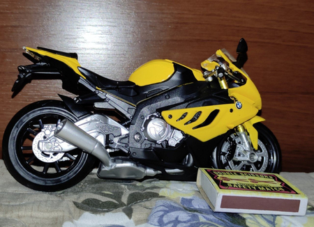 Продается мотоцикл BMW RR1000