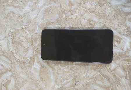 Redmi Note 11 6+6/128gb xolati ideal aybi yoq srochna sotiladi