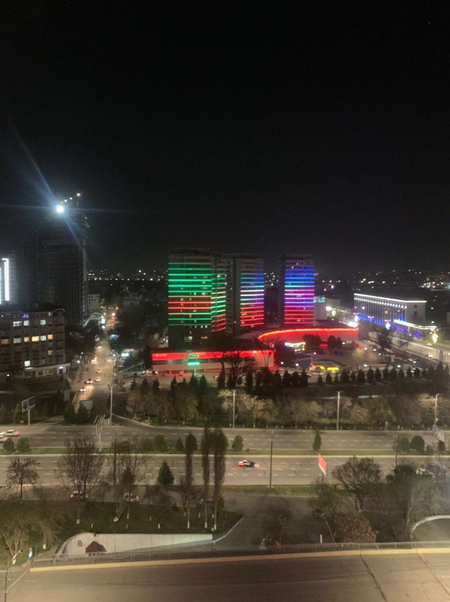 квартиру Срочно сдаём