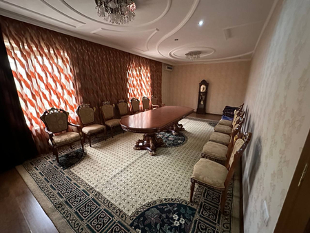 Дом (600 кв.м, 7.5 сот) в Мирабадском районе...