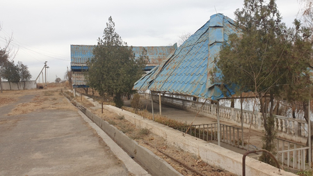 Choyxona sotiladi