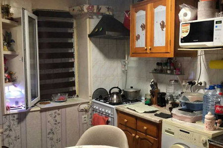 谷 130327 谷 Chilonzor tumanida kvartira sotiladi [33 м²]