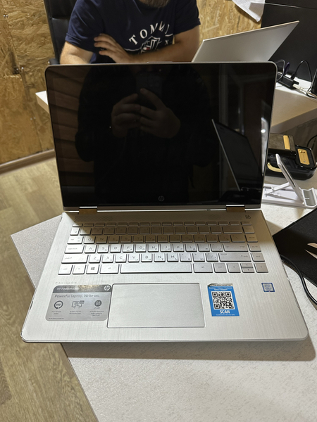 Hp pavilion x360 core i3 7th gen