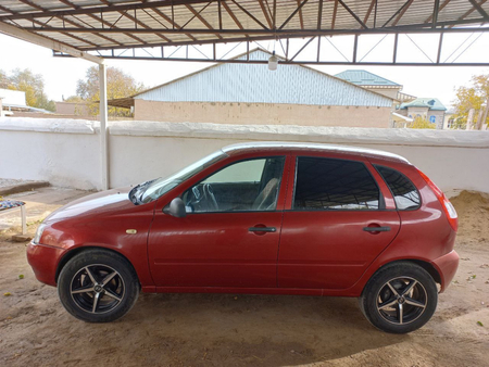 Lada Calina  2008 года красного света
