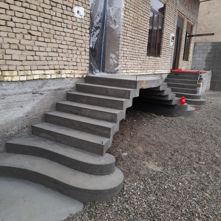 Barchaturdagi beton zinalar xizmatini taklif qilamiz