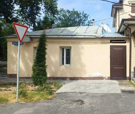 Продается дом в Яккасарайском районе 3 соток