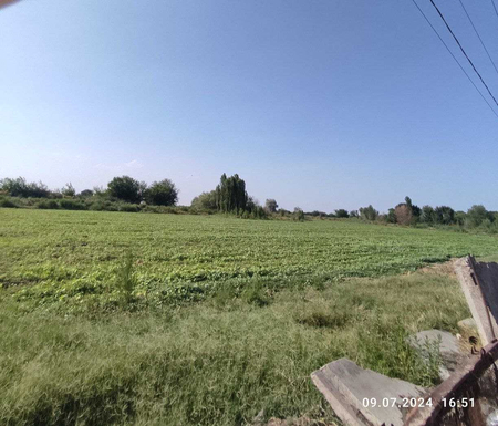 2-ховли, 7-хонали, 75-соток, 1,4 гектар-огороди ҳам бор
