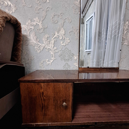 Продается  трюмо