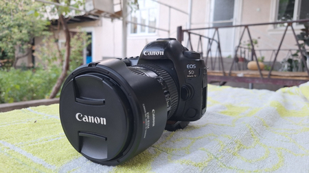 Srochna Canon 5d mark4 sotiladi. Holati alo ishlab turgan apparat.