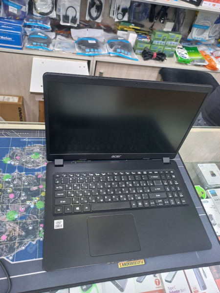 Acer i3 1005 8 ga 256