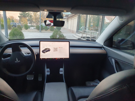 Tesla Model Y. Performens. Dual motor.2020. Yurgani 30000. Narxi 27900