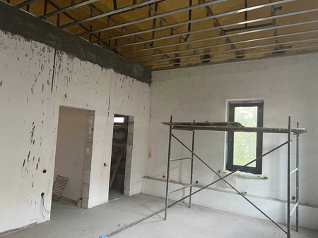 Здание на м.Тузель 2-этажа 880 м² можно этажи и подвал по отд 2-линия