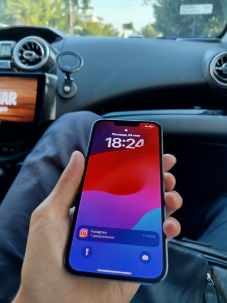 Iphone 13 pro xolati yaxwi