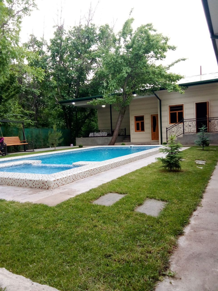 Oq tosh oilaviy dacha