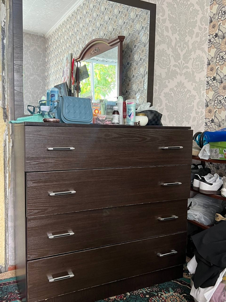 Продам комод трюмо не дорого