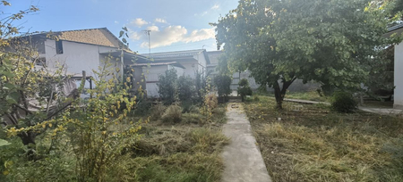 Uy sotiladi Nazarbek tekstilda
