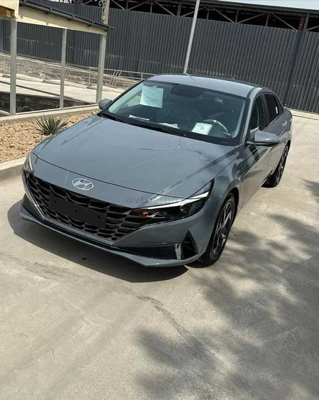 Hyundai Elantra egasi bo'lish Orient Lizing bilan oson