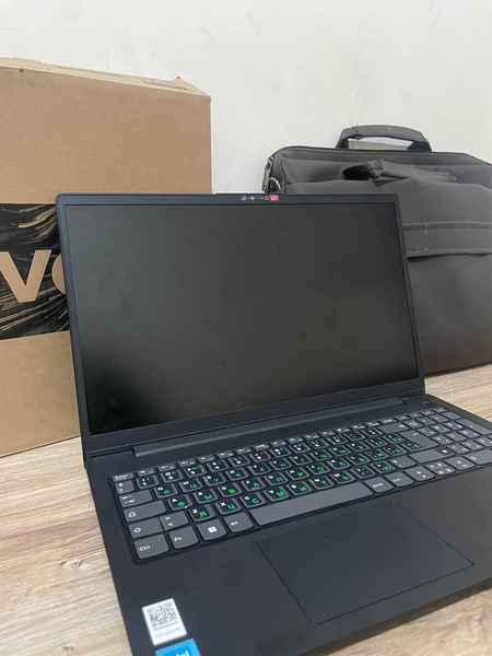 Lenovo notebook sotiladi
