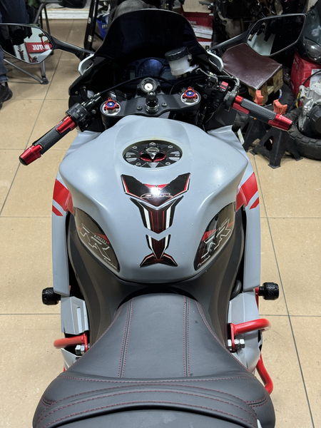 Продаётся honda cbr600rr 2011 доки в оригинале только за нал продаётся