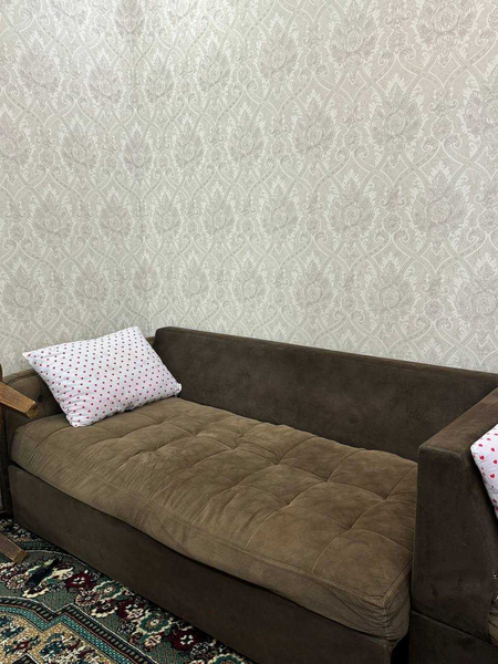 Срочно продам диван хорошее состояние