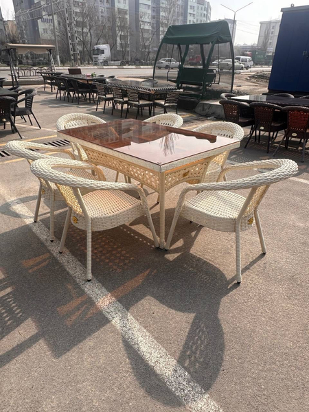 Rattan mebellari
