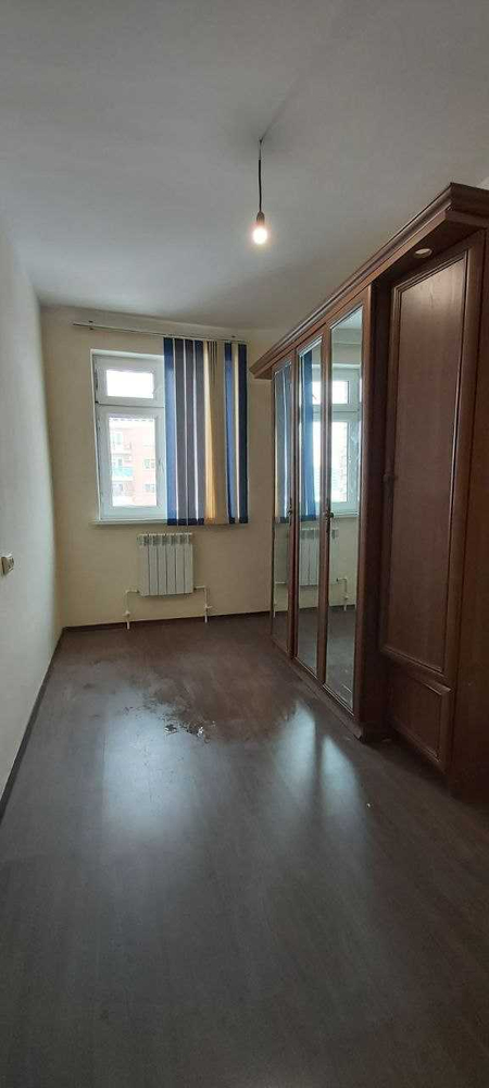 3х комнатная, метро, только  для семьи!