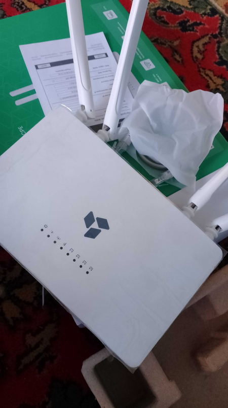 Wi-Fi Router SNR-CPE md2 / Wi-Fi Роутер