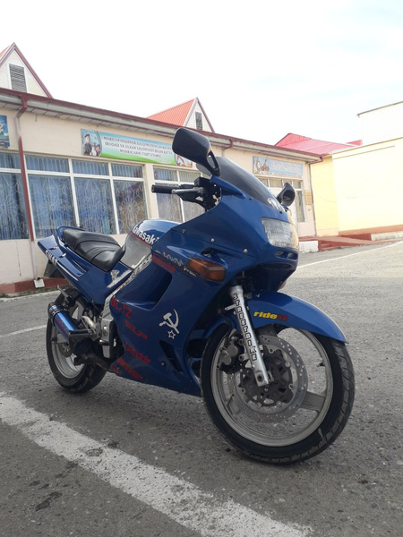 Kawasaki zzr 250 sport turist japan