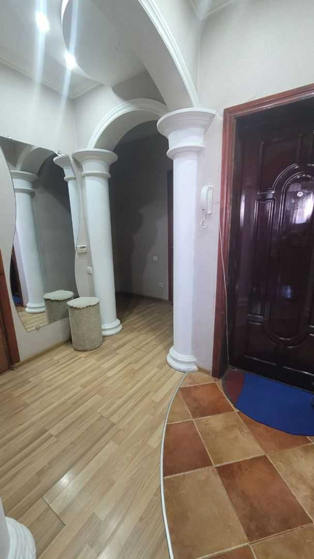Продается просторная квартира 3/5/9 Яшнабад  ул. М.Риезий (J2823)