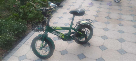 bolalar uchun velosapedlar sotiladi narxini kelishtirib beraman