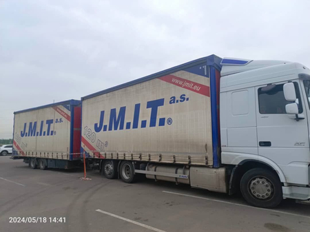 Daf paravoz sotiladi