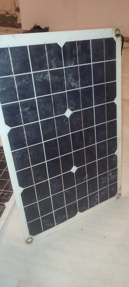 Quyosh panel 12 voltli akumlatorni zaryad qiladi 1donasi 350ming dan