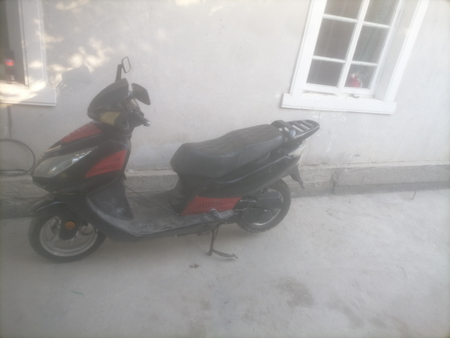 Skuter 80 kub Holati Yaxshi Yanngidek Turipdi