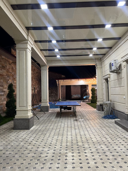 Dacha charvak bez makler Travertin