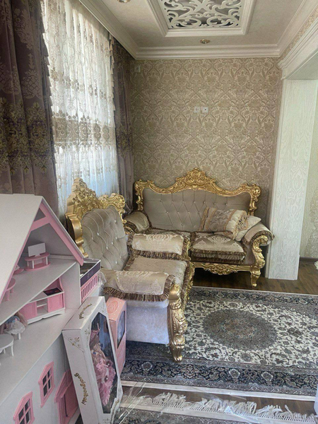 Олмазор тумани, Себзор 4/1/4, 100 м2 квартира шошилинч сотилади